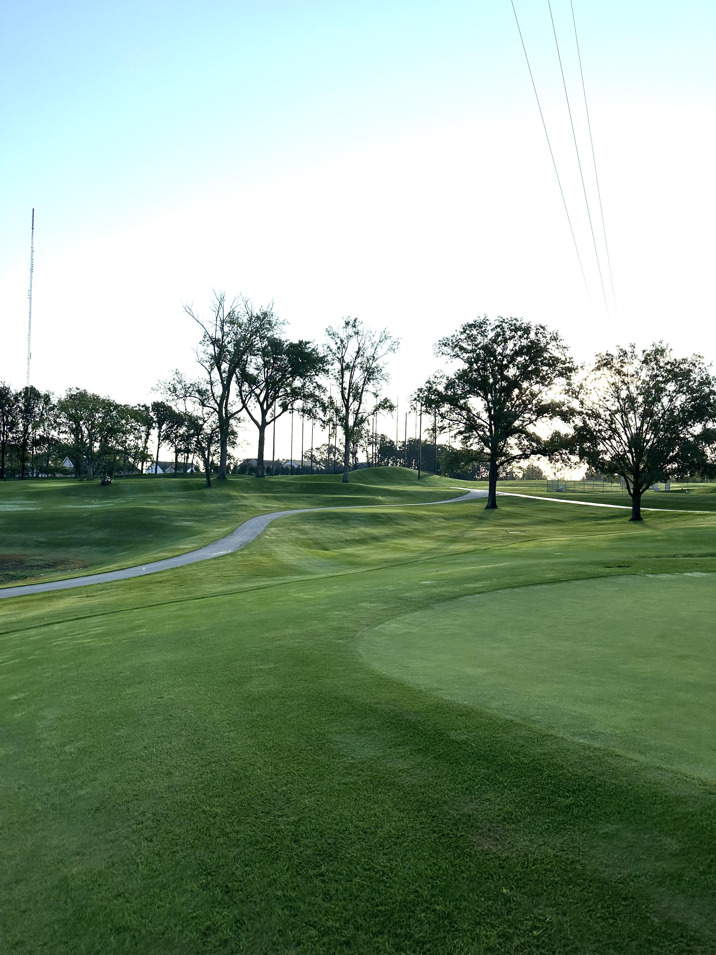 Par 3 Course - Tower Tee Golf & Recreation